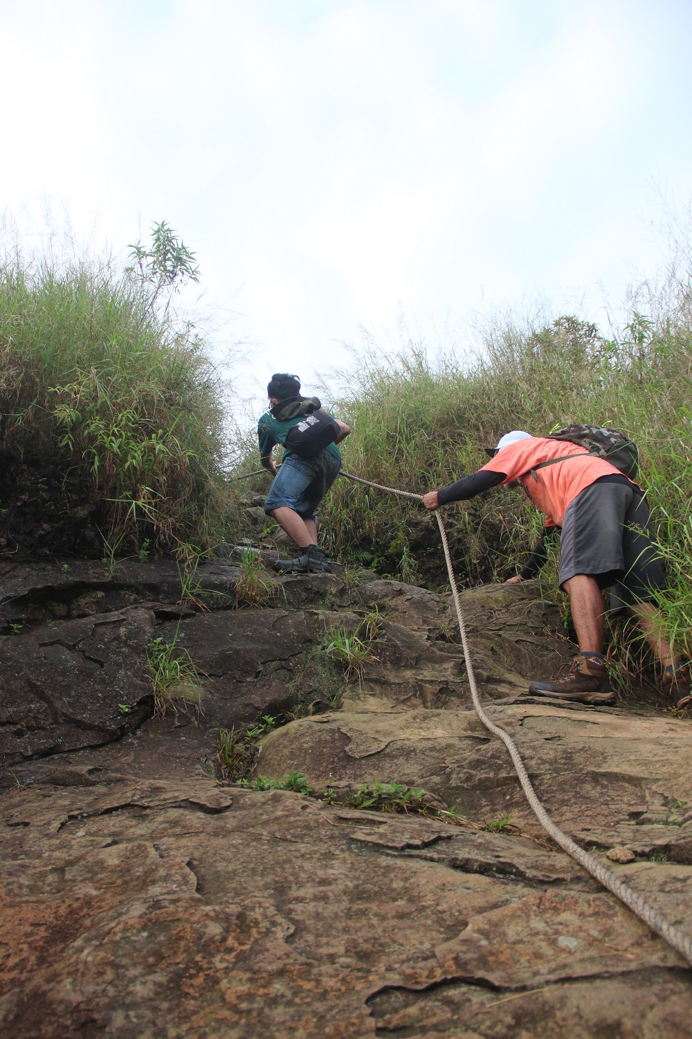 Adventure - Curug Pakuan & Sunrise Gn. Batu Jonggol